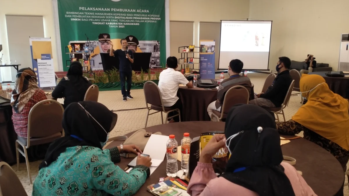 Dinkop UKM Karawang Gelar Bimtek Kemasan – Laman 2 – KBEonline.id