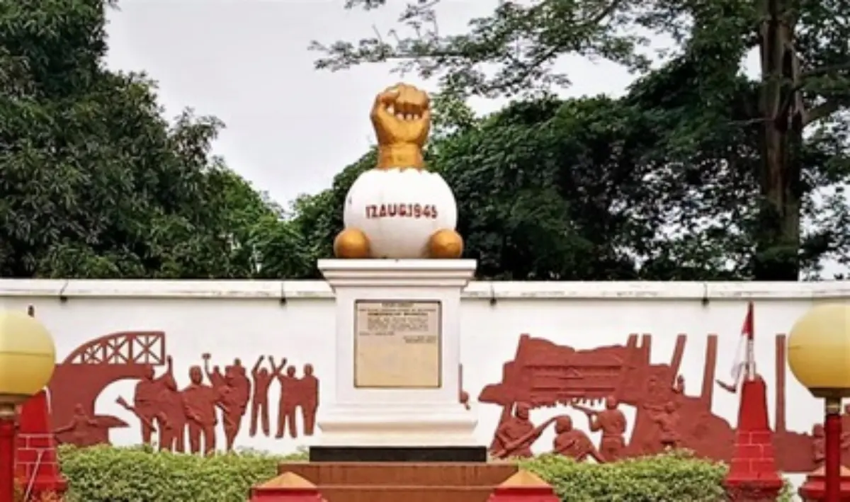 Monumen Kebulatan Tekad, Wisata Bersejarah dan Edukasi di Karawang ...