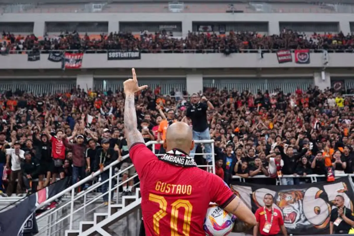 ‎Jak Mania: Suporter Terbesar dan Terbaik di Indonesia, Stadion Selalu ...